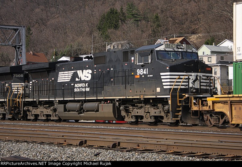 NS 9841